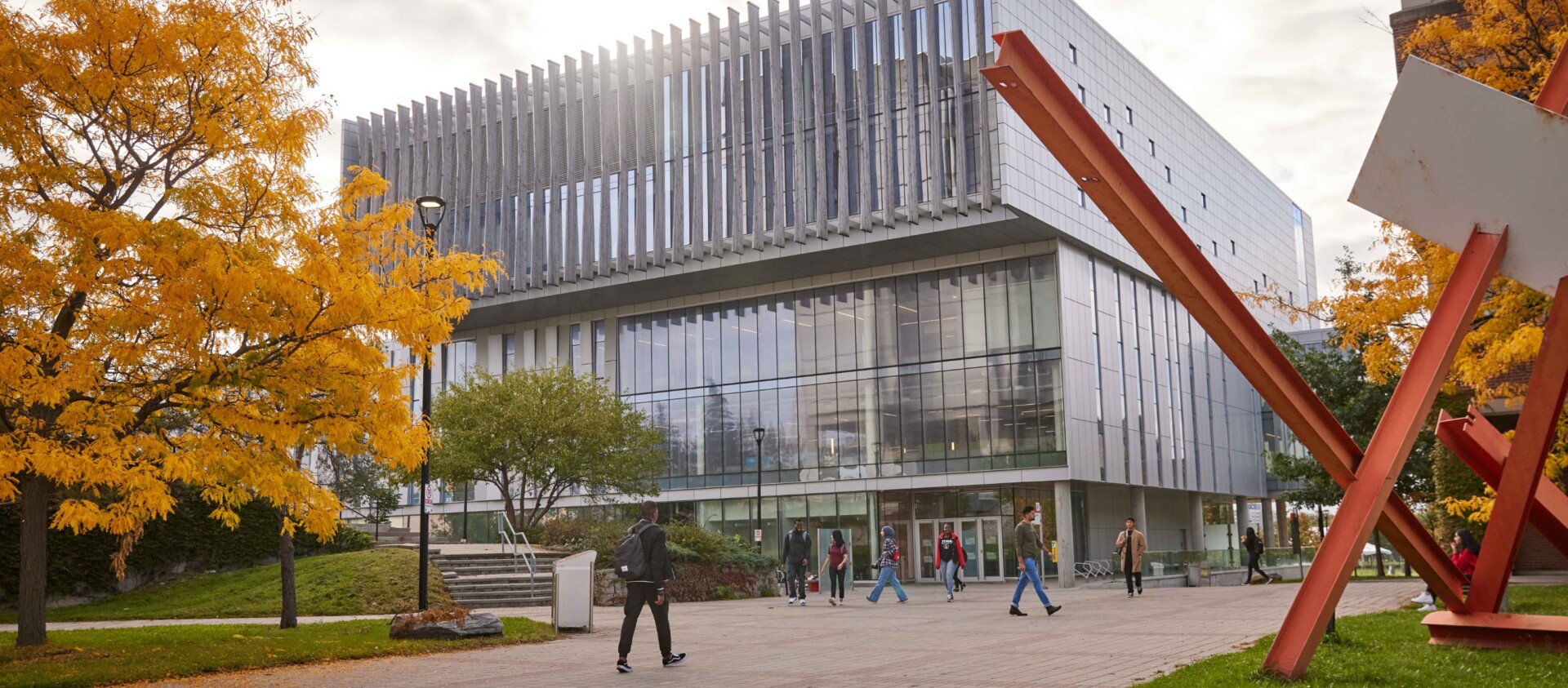 York University 介紹 | LINKEDU 海外升學